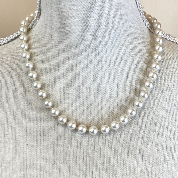 Jewelry | Vintage Classic Pearls | Poshmark